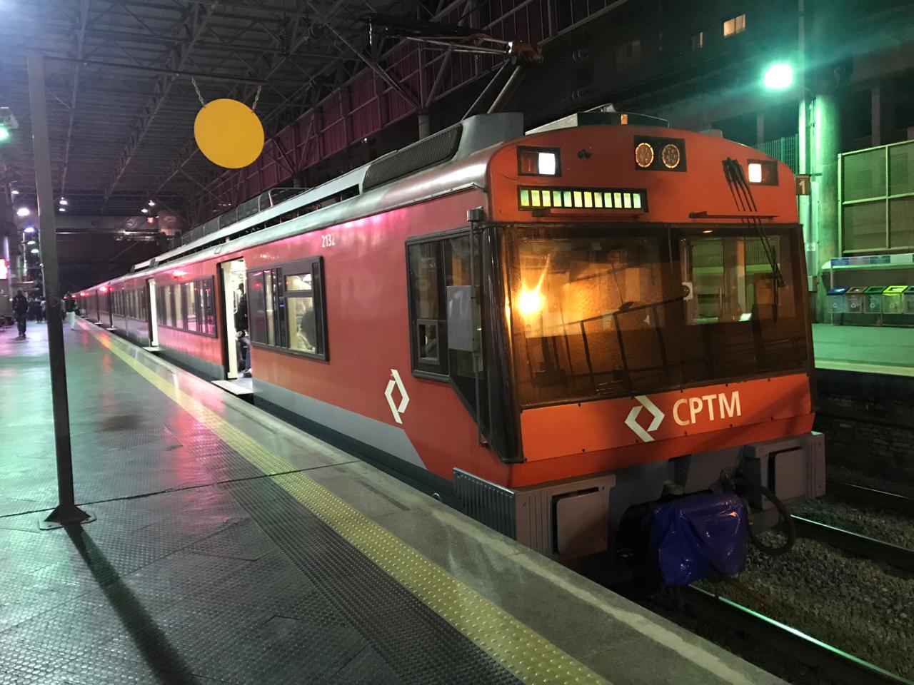 Linha 10-Turquesa recebe ''novos trens'' para modernização da frota